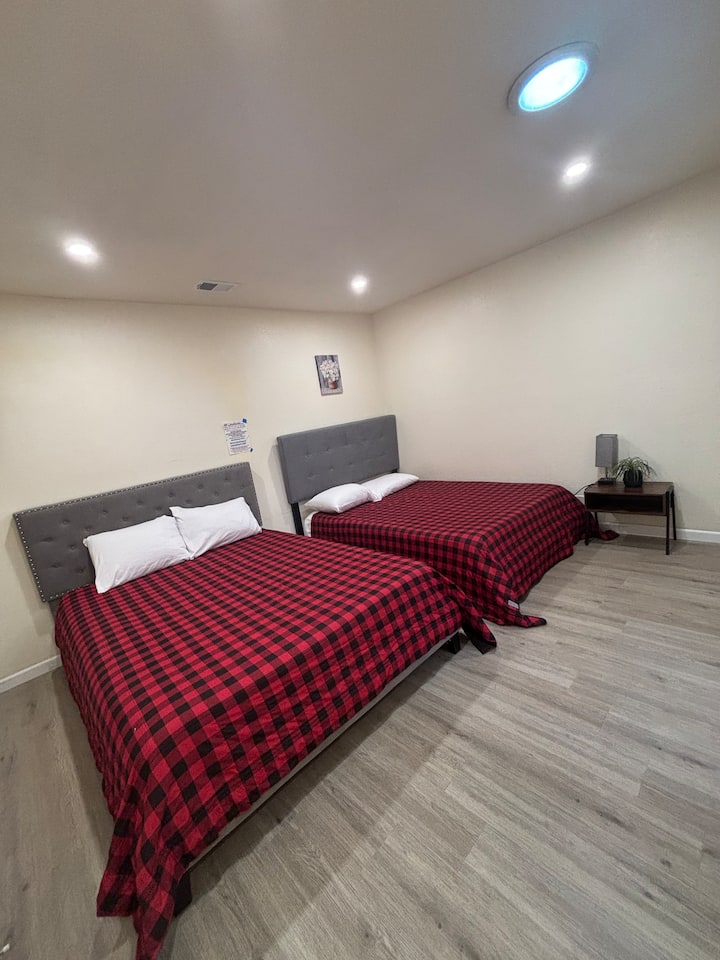 Remodel Home Free Laundry/wi-fi/parking - San Jose, CA