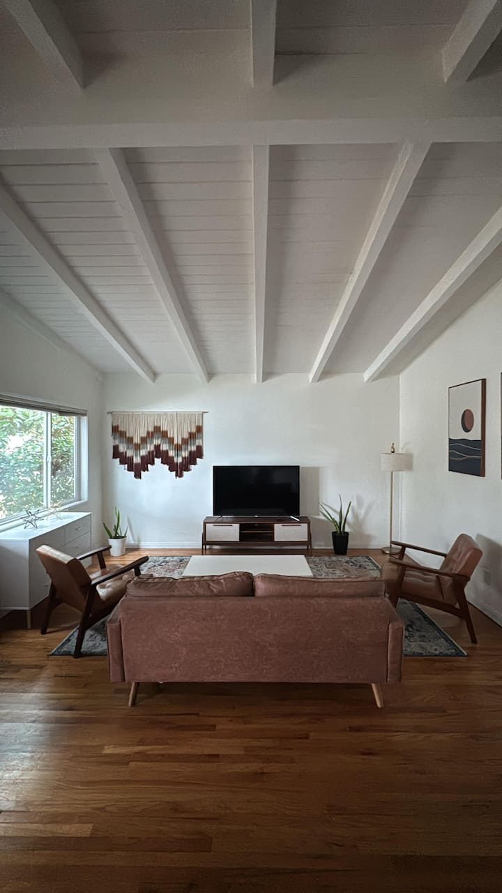 5 Min > Convoy | Parking | 2bath | Private | Gated - Miramar - San Diego