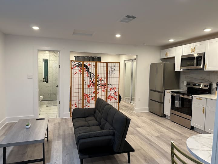 The Okura Suite - Modern 1 Bed/1 Ba *Skyline View* - Dallas