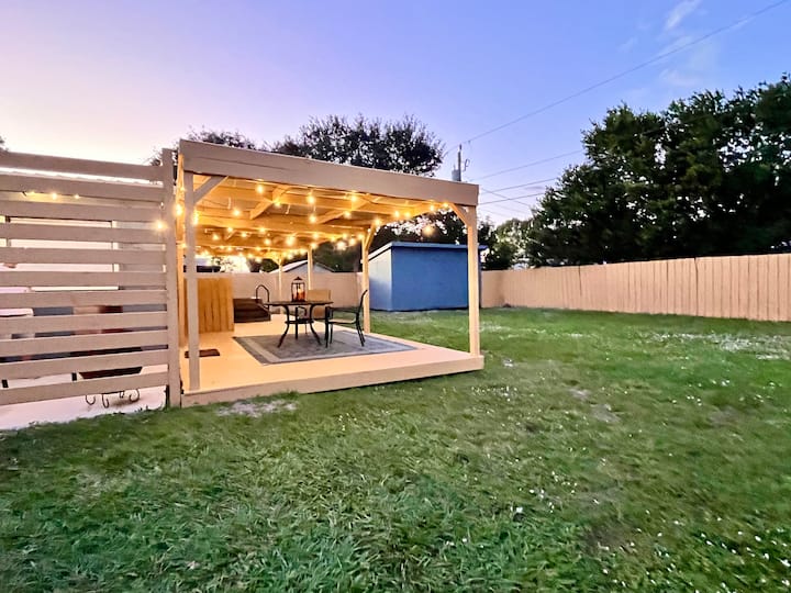 Relaxing 3br Retreat | Hottub | Walk 2 King Center - Melbourne