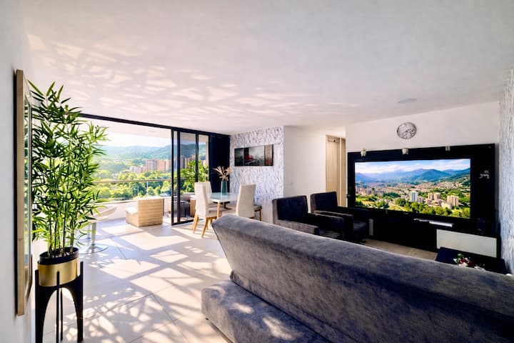 Natural View, Close To Park, Transportation, Pool - Sabaneta