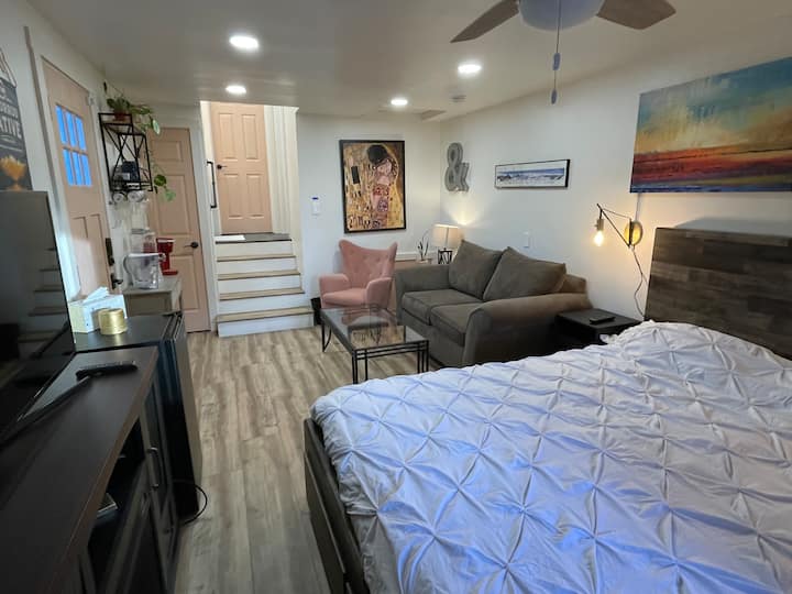 Studio Suite At Sloan's Lake - Newly Remodeled - Lakewood, CO