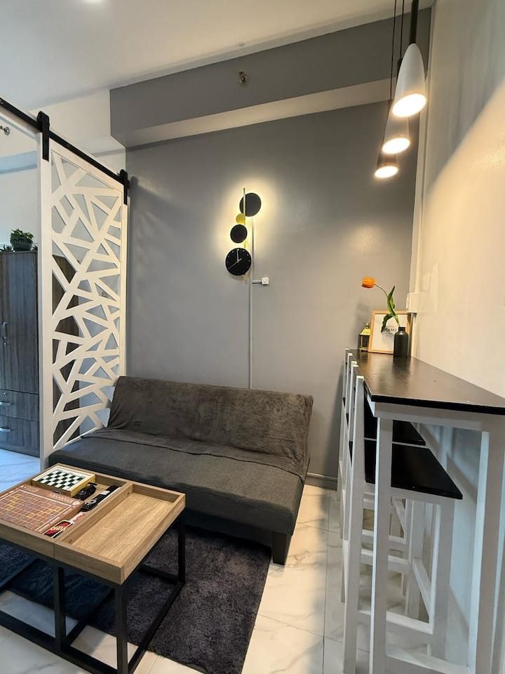 Dubai Mood Condo / Staycation - Breeze Residences - Pasay