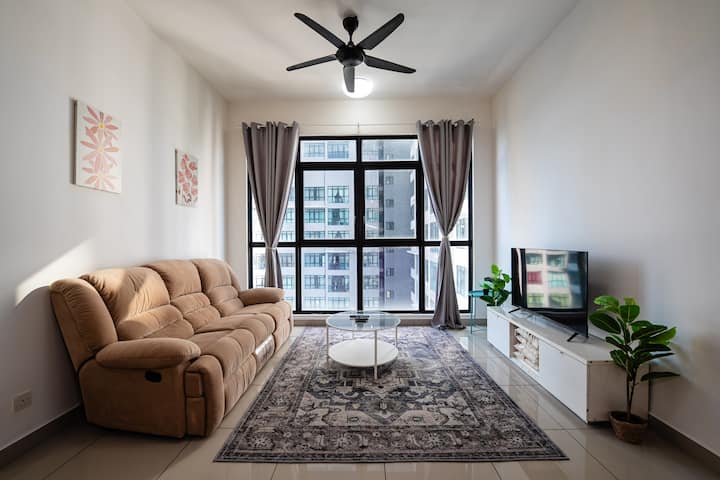 Cozy 3br 2bath Ioi City Mall & Hospital Serdang - Putrajaya