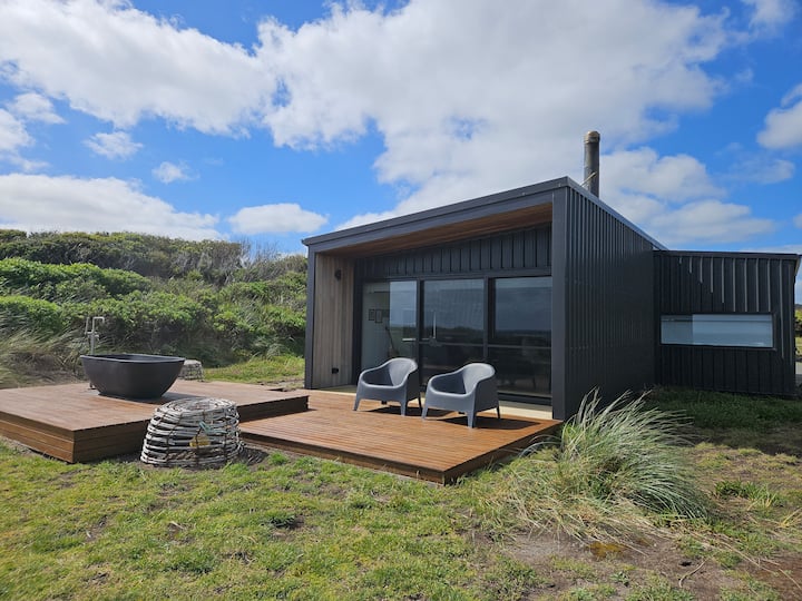 Lola Villa King Island - キング島