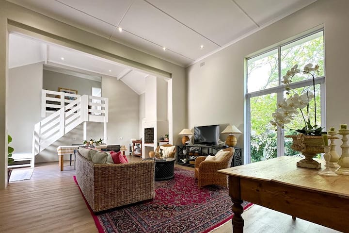 Ivy House  - Super Spacious Spot -Somerset West - Somerset West