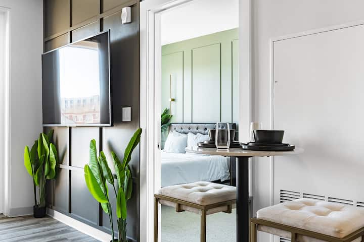 The Warren : Elegant • Cozy • W/d • Pool - Boston, MA