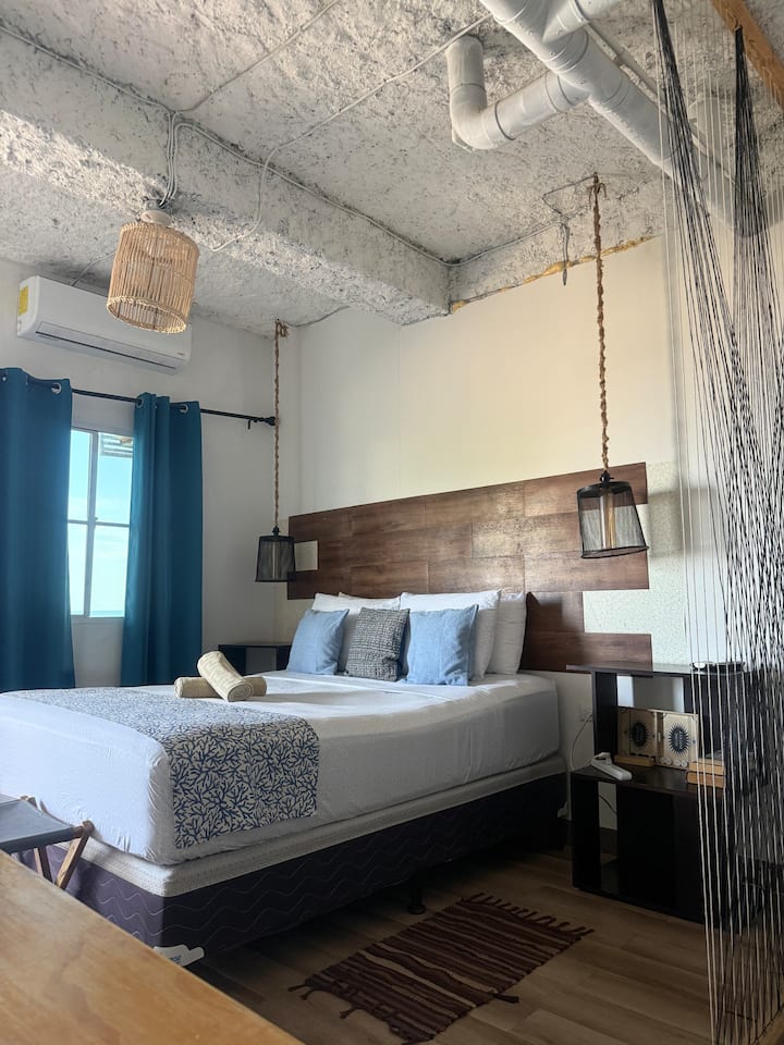 Seaside Loft With Balcony · Playa El Obispo - La Libertad, España