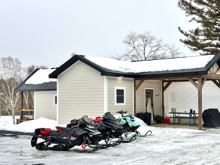 Cozy In-town Cabin Charm | Trails & Relaxation - Fort Kent, ME