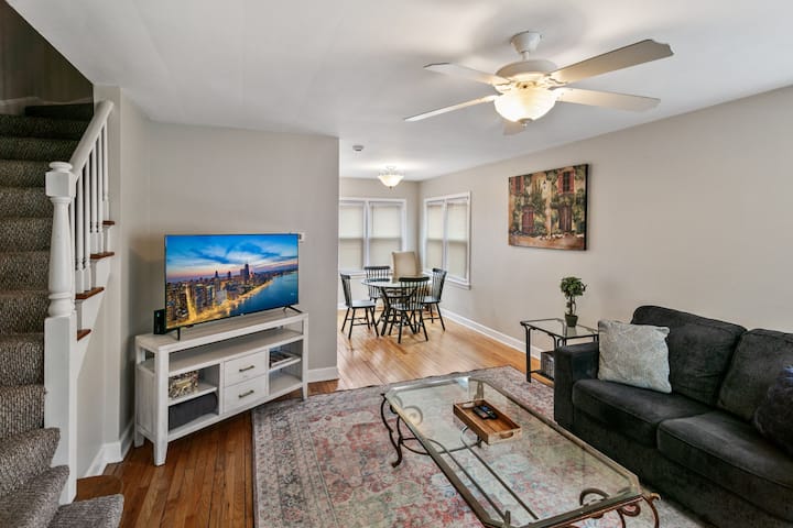 Lovely Duplex In Dt Libertyville Near Naval Base! - Highland Park, IL