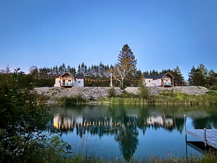 Maine Getaway • King Suite•in Town•on Trails•wifi - Fort Kent, ME