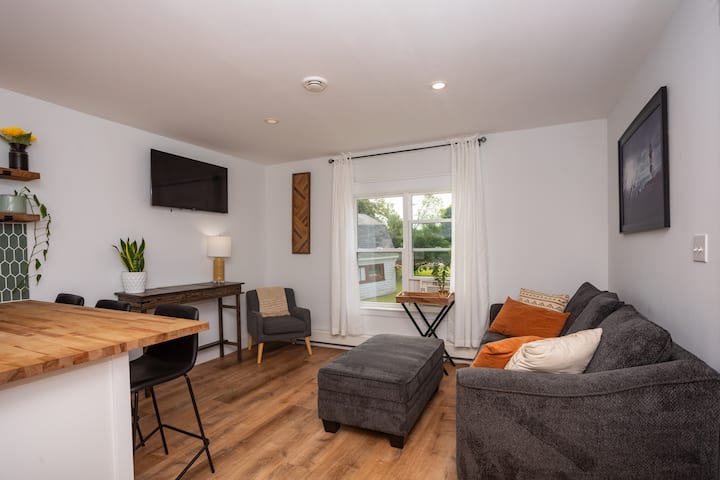 Cozy Kinross Suite - Prince Edward Island