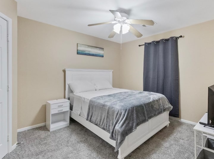 Cozy George Bush Two Bedroom - Aéroport George-Bush de Houston (IAH)