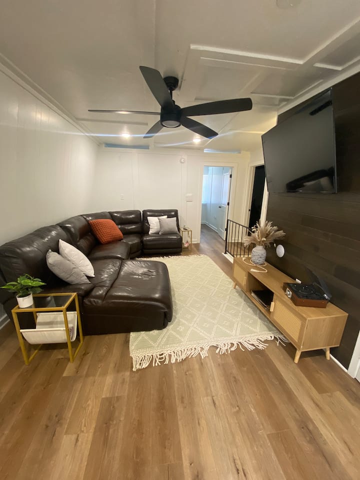The Carriage House - Conway, AR