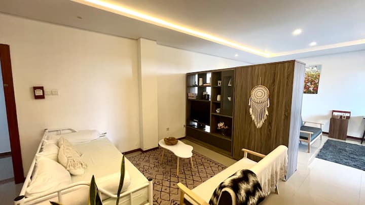 Deli’s Sunset Apartement - Kuta