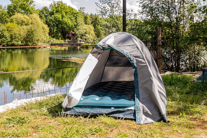 Tentes Au Bord Du Lac, Calme Et Pêche Nature - Pacy-sur-Eure