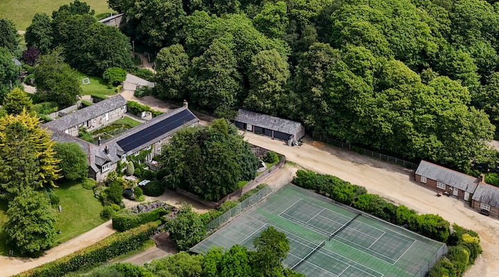 At Forest's Edge | Charming Cottage With Hot Tub - 多爾切斯特