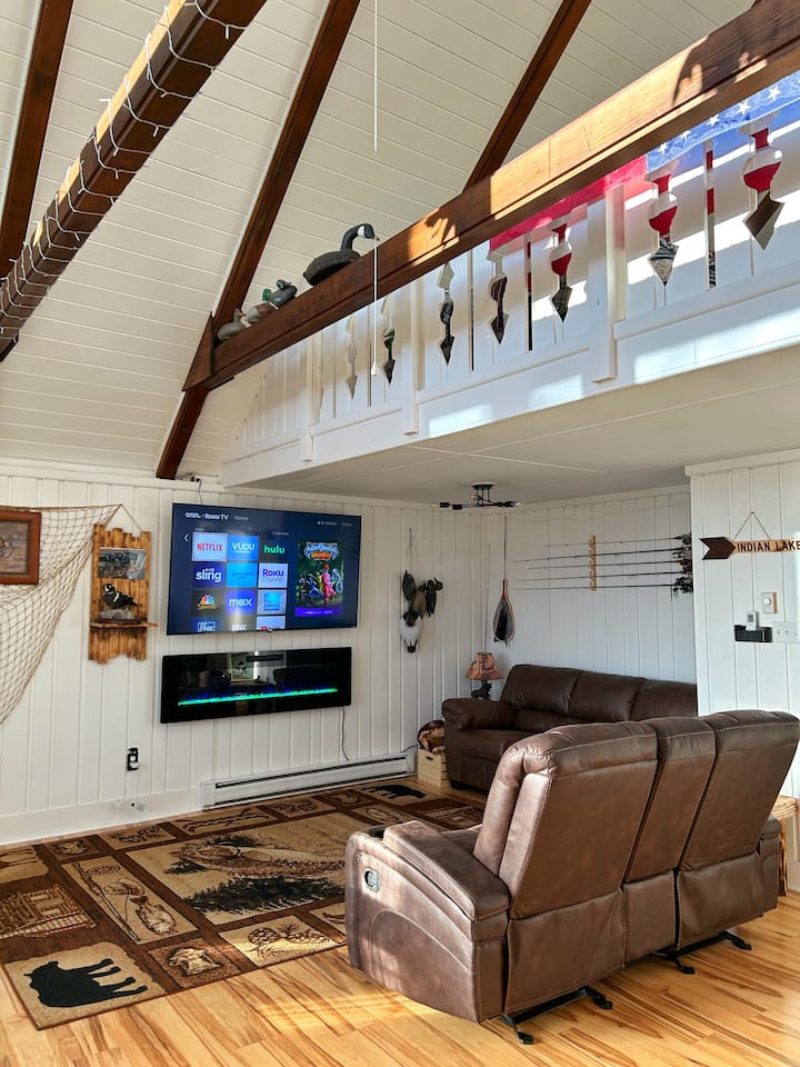 Cozy Indian Lake Chalet W/arcade, On Golf Course - Indian Lake, PA