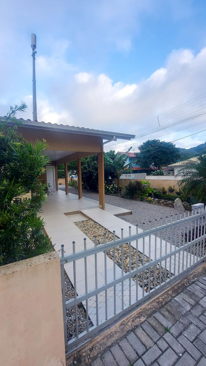 Casa No Litoral A 450 M Da Praia - Porto Belo