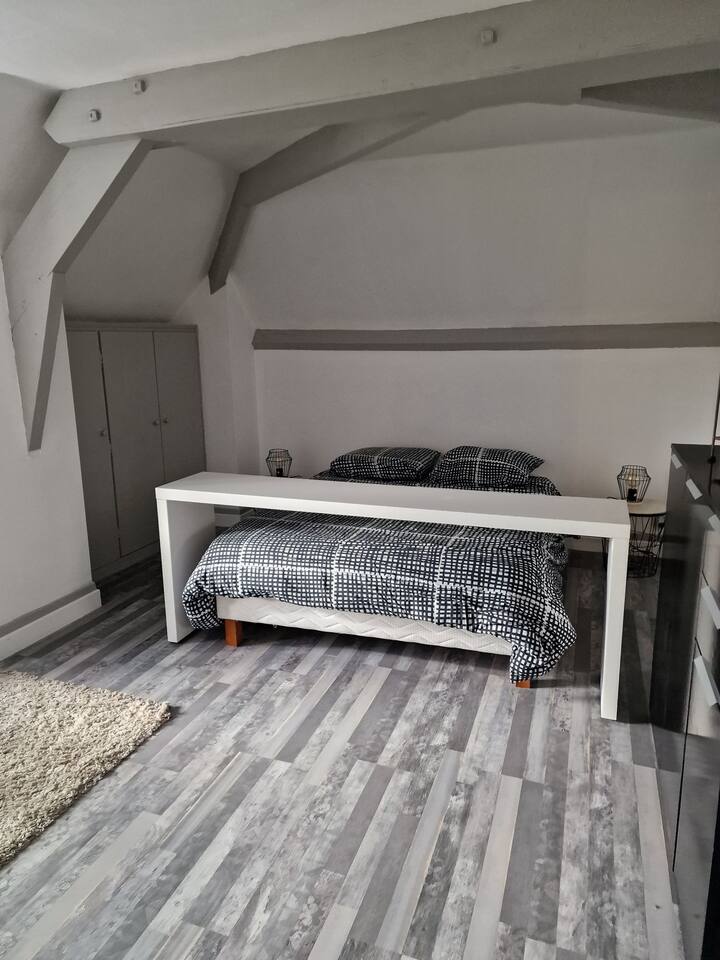 Chambre Meublée - Vendôme