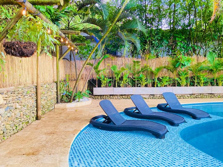 Luxury Vintage Villa With Nice Pool And Jacuzzi - Colombia