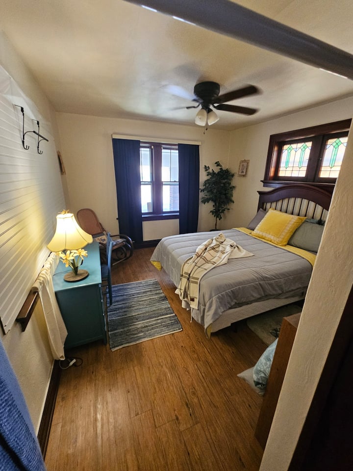 Low Clean Fee-central Location-cozy - St. Louis, MO