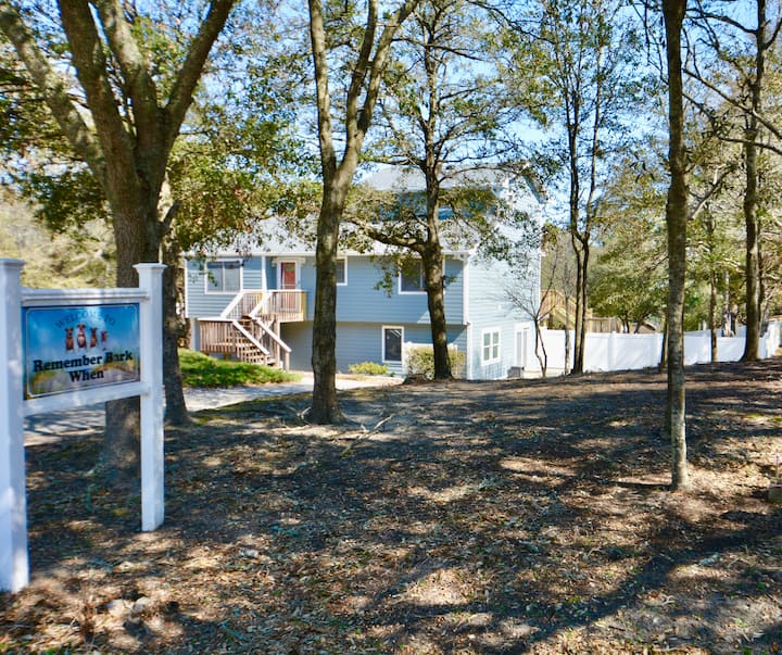 Pets Allowed And Hot Tub At Remember Bark When! - Duck, NC