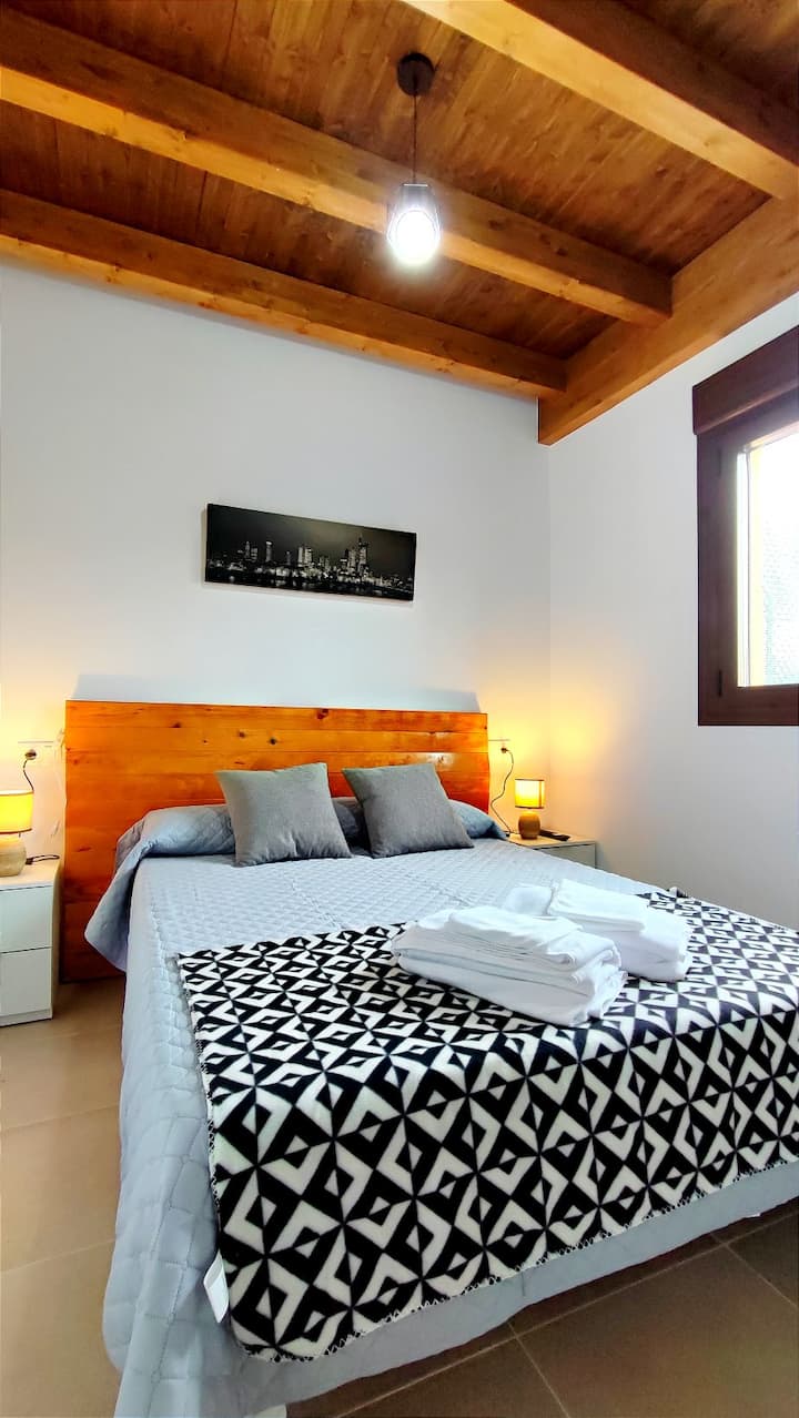 Casa Fulgueiras, With Barbecue Outside - Oviedo