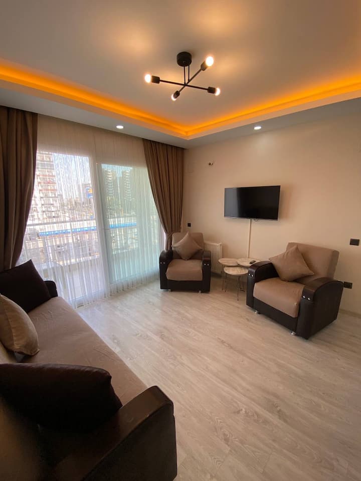 Люкс апартаменты рядом с пляжем, бассейн и фитнес - Mersin