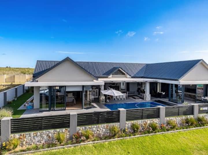 Secured Golf Estate Living - George