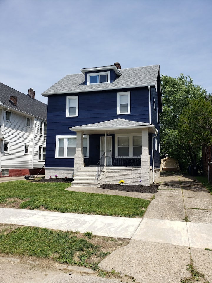 Marvelous Urban Oasis - Bedford, OH