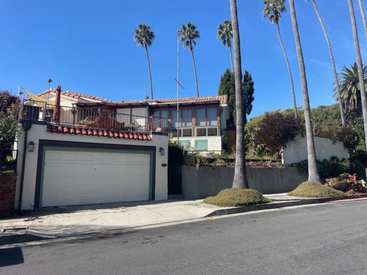 Spanish Revival Tranquil Retreat On Historic Park - Los Angeles, CA