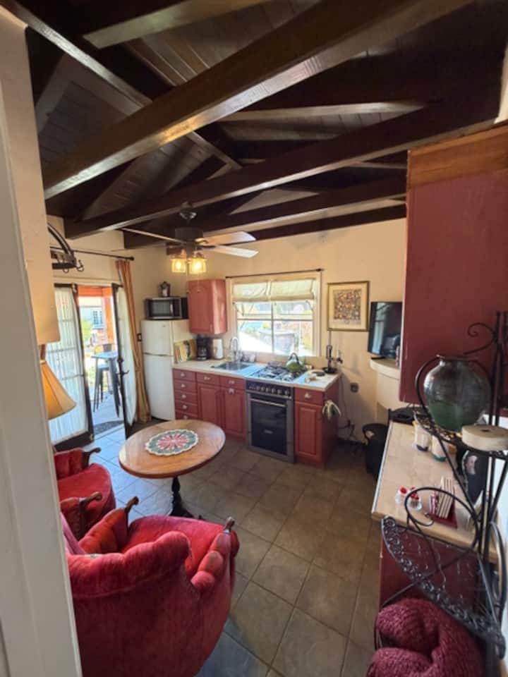 Spanish Revival Tranquil Retreat On Historic Park - Rancho Palos Verdes, CA