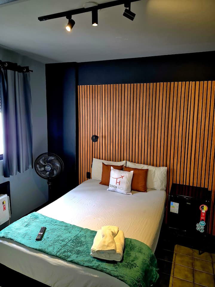 Studio Quartzo Verde, Centro. - Campos dos Goytacazes