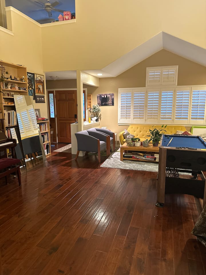 Bedroom Or Home Office #2/private Bathroom - Davis, CA