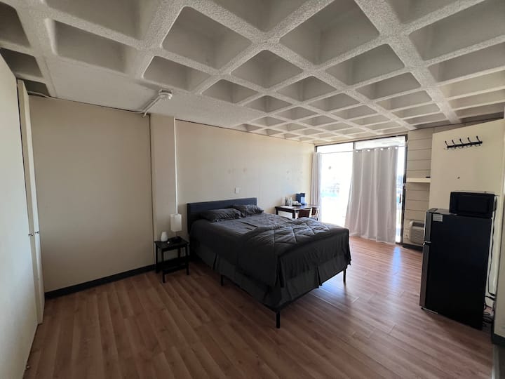 Studio Apartment In Wichita #07 - *Queen Size Bed* - Wichita, KS