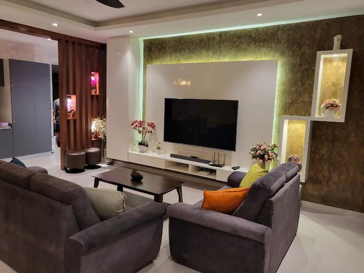 Echelon Residence Cozy Home - 古晉