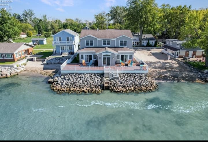 Waterfront Paradise Lake Erie - Port Clinton, OH
