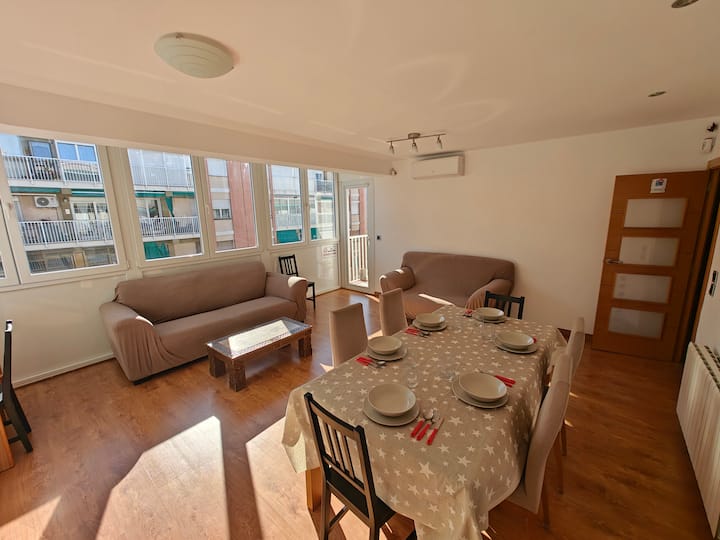Amplio Apartamento Cerca De Fira Y Del Centro - L'Hospitalet de Llobregat
