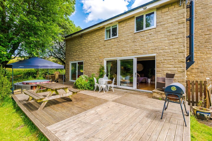 Peak Retreat: Minicinema, Log Burner & Games Room - Hartington