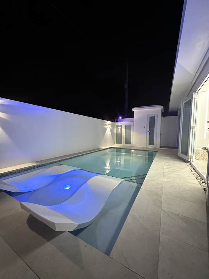 Renacer White House | Private Pool - Karibik