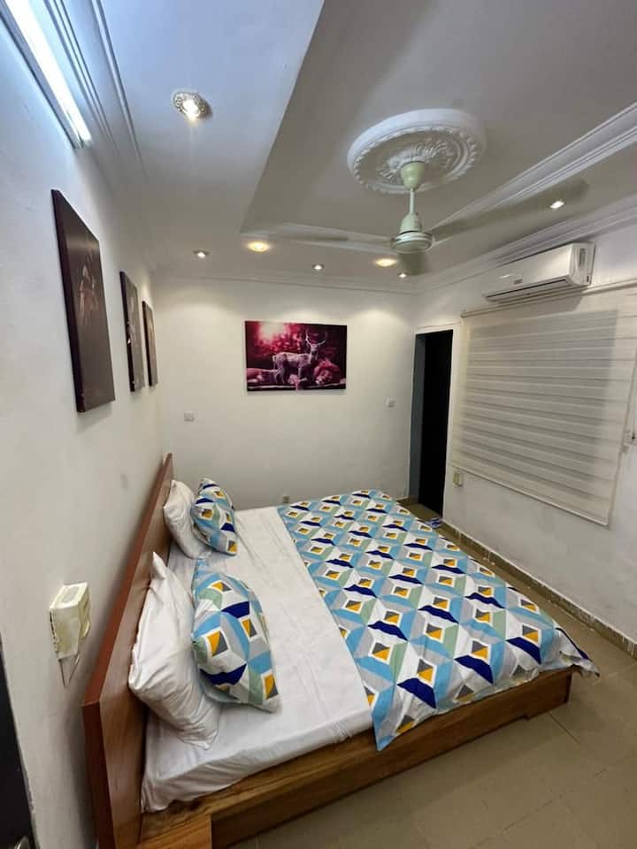 Trois Chambres Salon Cour Unique - Ouagadougou