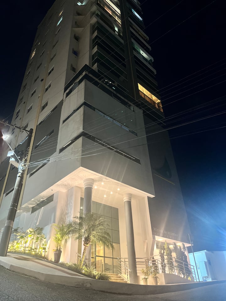 Bc 2 Ou 3 Quartos, Próximo Roda Gigante - Balneário Camboriú