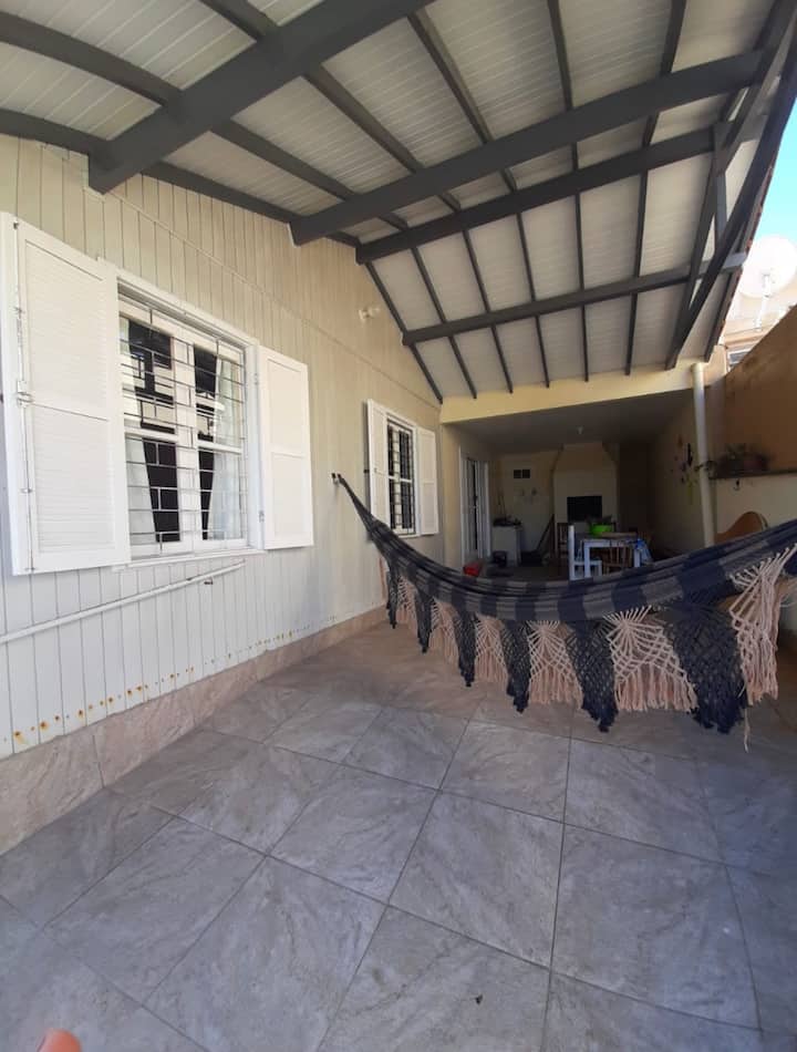 Casa De Praia Em Laguna-sc A 500m Do Mar! - Laguna