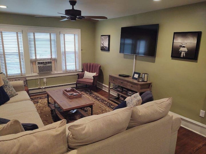 Cozy Home In Watkins Glen By Seneca Lake - Watkins Glen, NY