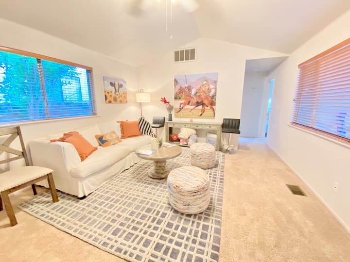 2bd Polo House: Stroll To Town - Los Olivos, CA