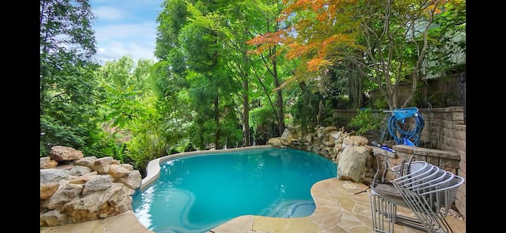 Luxury Hilltop Home With Pool, Quiet And Private - Staten Island, NY