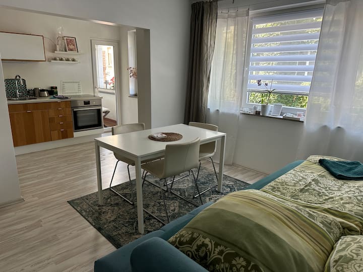 Mitten In Der Südstadt - Cologne