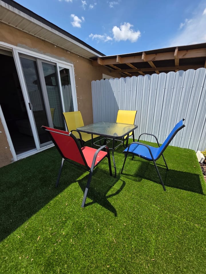 Modern , Cozy Oasis , And Brand New . - Cape Coral, FL