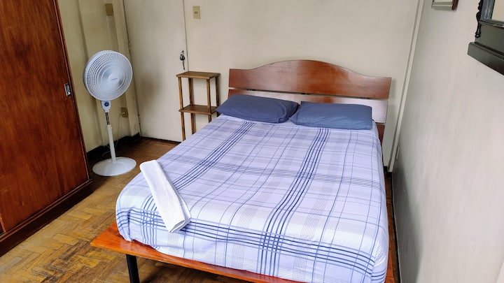 Quarto Privativo No Centro De Beagá - Belo Horizonte